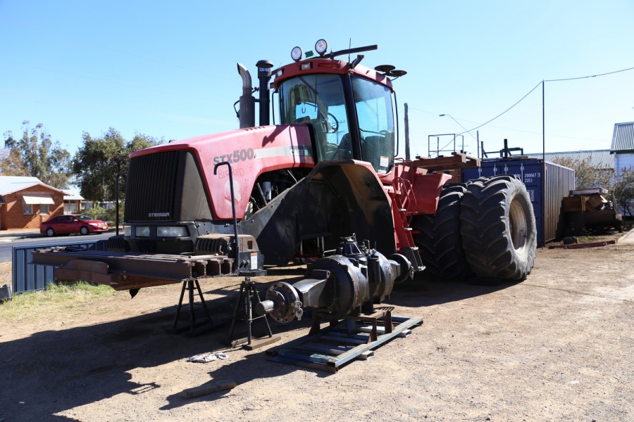 Steiger STX 500 Engine Rebuild
