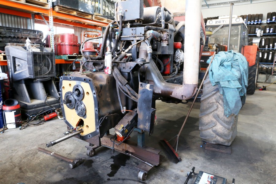 8920 Case Transmission Repair