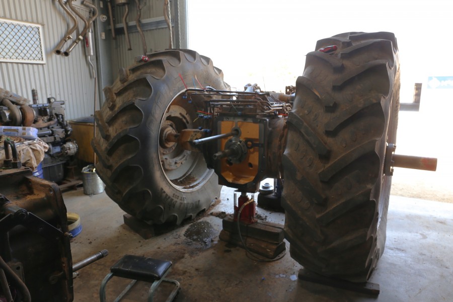 8920 Case Transmission Repair